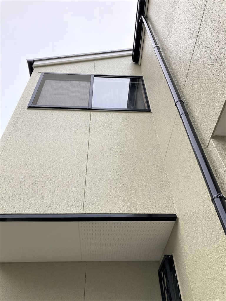 西宮市 外壁塗装後 ペイントウォール施工｜｜【創業106年】外壁塗装・屋根塗装 | 西宮市/芦屋市/宝塚市/川西市/伊丹市対応 | ペイントウォール
